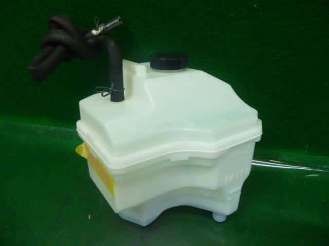 [Used]Coolant Tank NISSAN Teana 2016 DBA-L33 - BE FORWARD Auto Parts