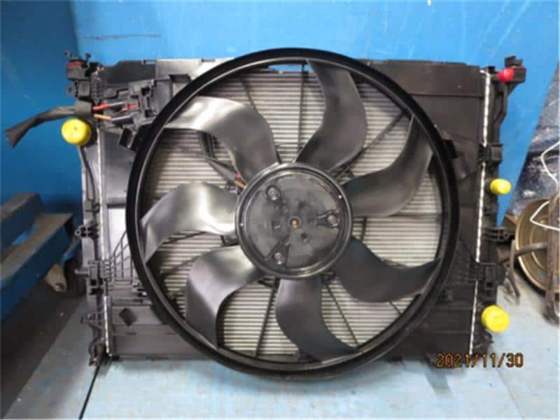 [Used]Radiator MERCEDES-BENZ GLC-Class 2016 CBA-253964 - BE FORWARD ...