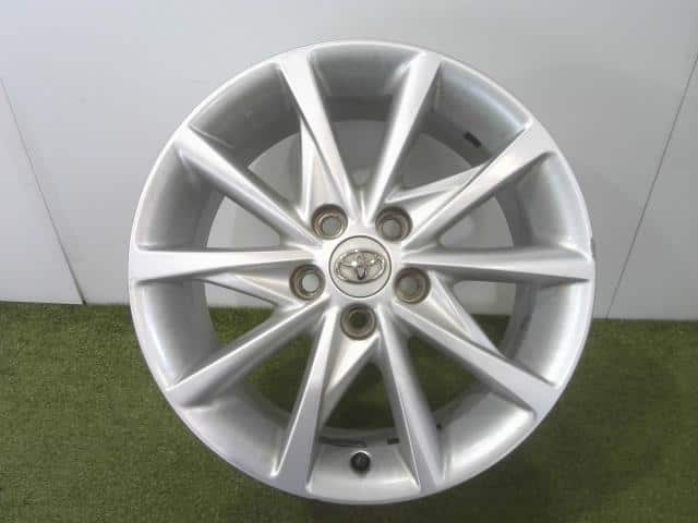 [Used]Wheel TOYOTA Prius Alpha 2013 DAA-ZVW41W 4261147250 - BE FORWARD ...