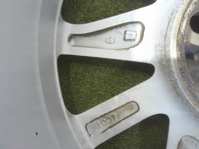 [Used]Wheel TOYOTA Prius Alpha 2013 DAA-ZVW41W 4261147250 - BE FORWARD ...