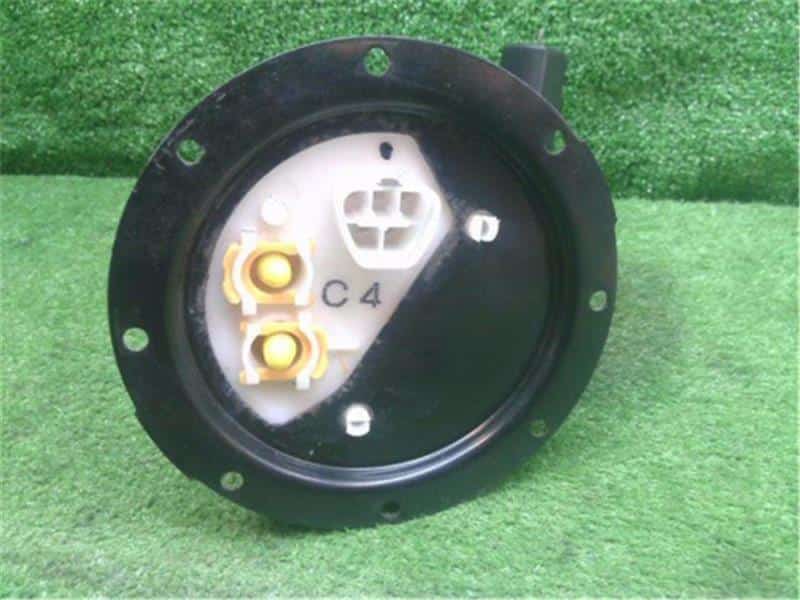 [Used]Fuel Pump TOYOTA Voxy 2005 CBA-AZR65G 2322128040 - BE FORWARD ...