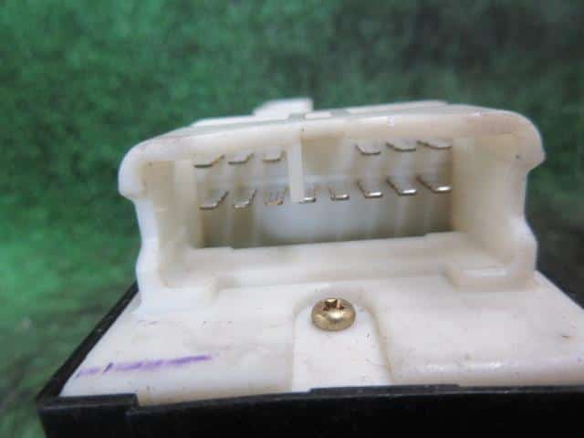 [Used]Power Window Switch TOYOTA Vitz 2001 TA-NCP13 - BE FORWARD Auto Parts