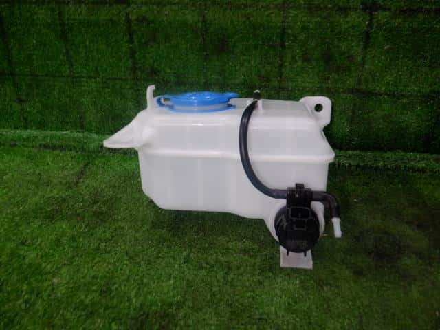 [Used]Windshield Washer Tank HONDA N BOX 2019 6BA-JF4 76841TTAJ01 - BE ...