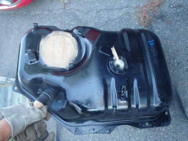 [Used]Fuel Tank DAIHATSU Mira 2001 LE-L700V 7700197201000 - BE FORWARD ...