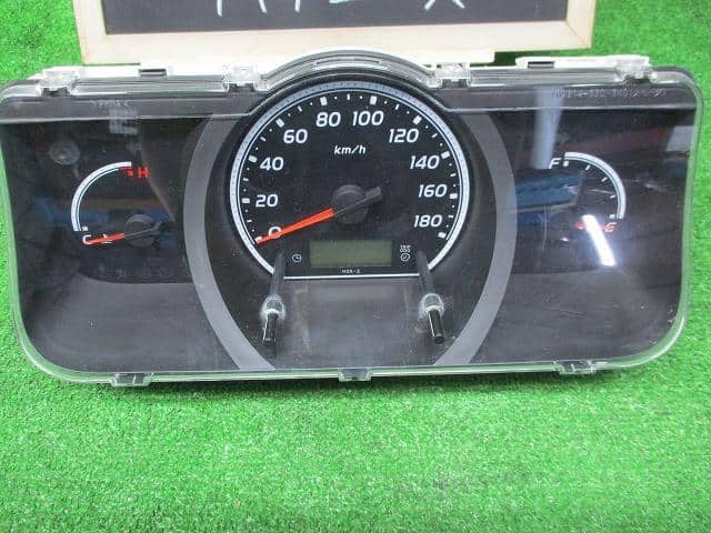[Used]Speedometer TOYOTA Hiace 2013 LDF-KDH206V 8380026A33 - BE FORWARD ...