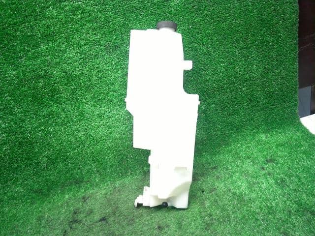[Used]Coolant Tank NISSAN Note 2013 DBA-E12 217101HC0A - BE FORWARD ...