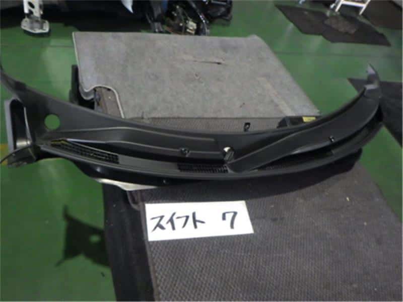 [Used]Cowl Top Panel SUZUKI Swift 2022 4BA-ZC33S 7233052R035PK - BE ...