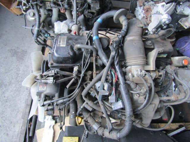 [Used]1RZ-E Engine TOYOTA Hiace 1995 E-RZH100G 1900075111 - BE FORWARD ...