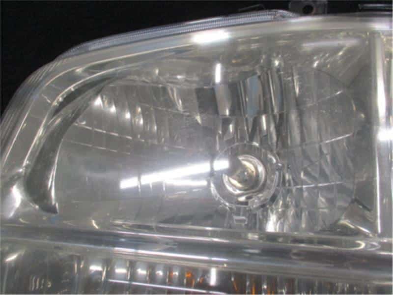 [Used]Left Headlight SUZUKI Every 2005 GH-DA62W 3532063H11 - BE FORWARD ...