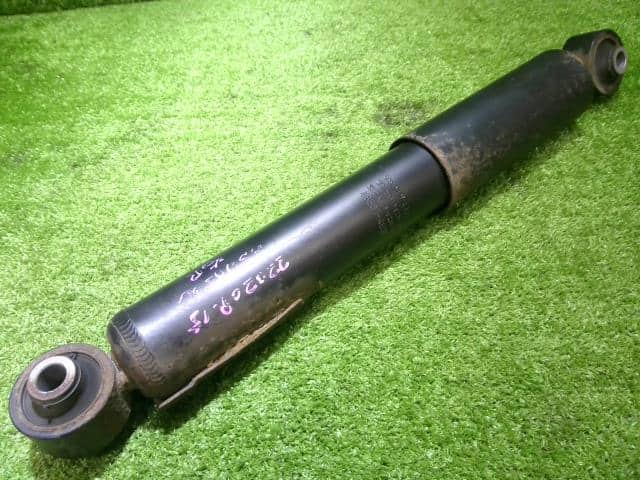 [Used]Rear Right Shock Absorber TOYOTA Harrier 2015 DBA-ZSU65W ...