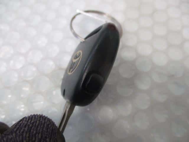[Used]Keyless Entry Remote Control Key TOYOTA Corolla Runx 2006 DBA ...