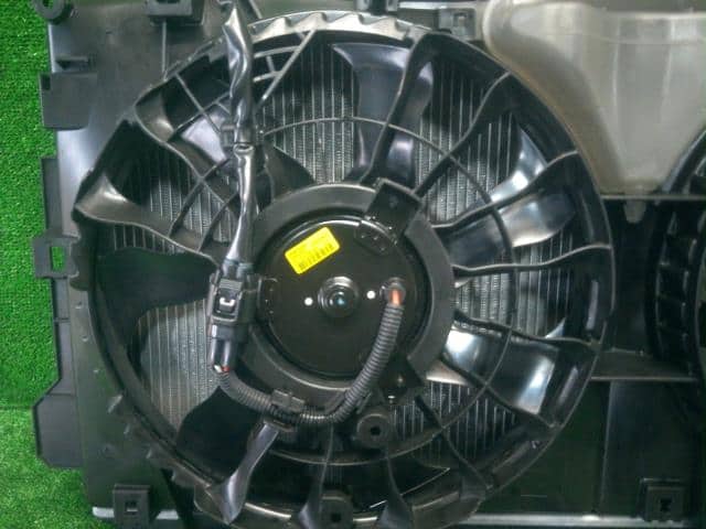 [Used]Radiator MAZDA Axela 2015 DBA-BMEFS PE2015200 - BE FORWARD Auto Parts