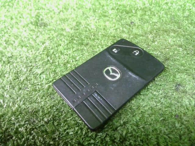 [Used]Keyless Entry Remote Control Key MAZDA Verisa 2004 DBA-DC5W ...