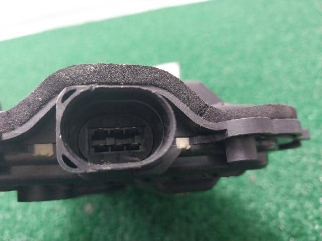 [Used] Motor VOLKSWAGEN Phaeton 2006 3D0837059B - BE FORWARD Auto Parts