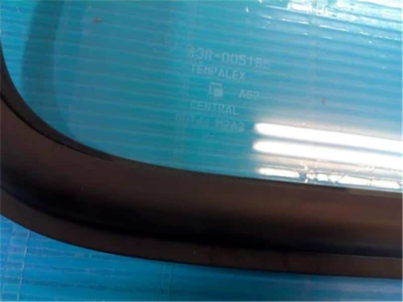 [Used]Rear Window Glass SUZUKI Carry 2022 3BD-DA16T - BE FORWARD Auto Parts