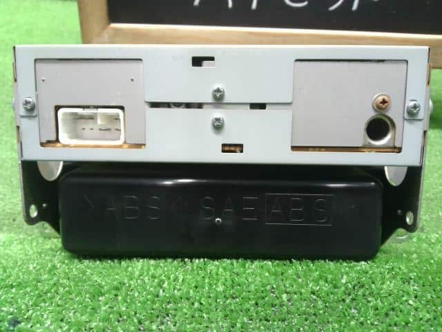 [Used]Radio DAIHATSU Hijet 2014 EBD-S331V 86120B2040 - BE FORWARD Auto ...