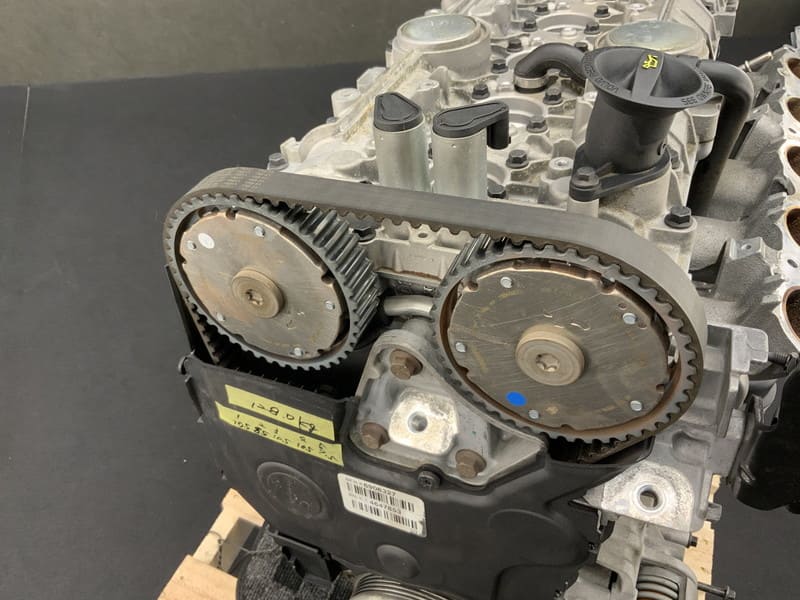 [Used]The VL047 MB V40 cross-country T5 AWD B5204T Engine body There is ...