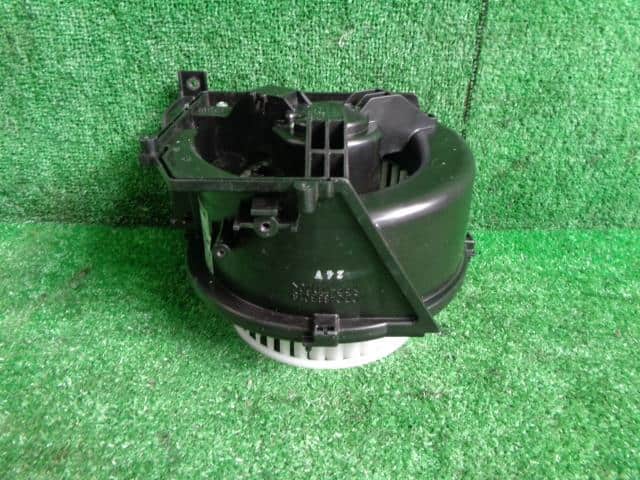 [Used]Blower Motor Mitsubishi Fuso 2004 KK-FE83CEV ME733588 - BE ...
