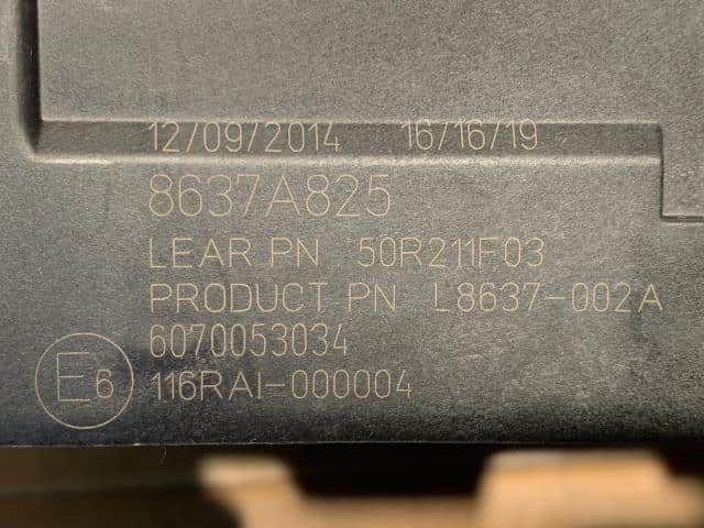 [Used]Fuse Box MITSUBISHI Delica D5 2009 DBA-CV5W 8637A825 - BE FORWARD ...