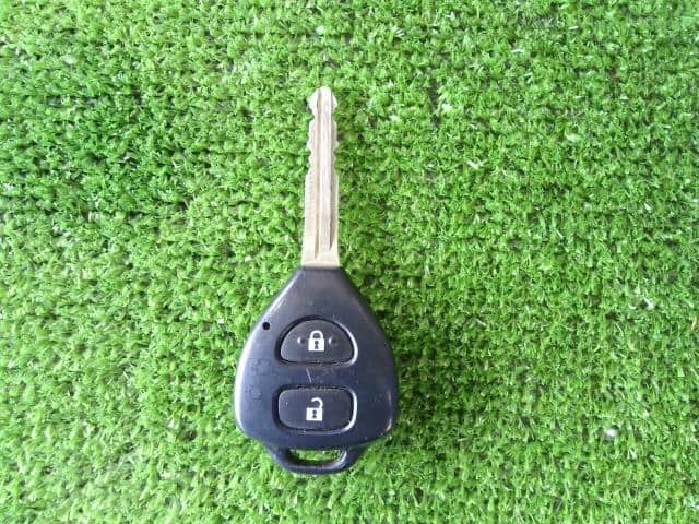 [Used]Keyless Entry Remote Control Key TOYOTA Corolla Rumion 2009 DBA ...