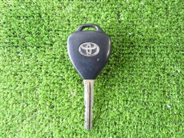 [Used]Keyless Entry Remote Control Key TOYOTA Corolla Rumion 2009 DBA ...