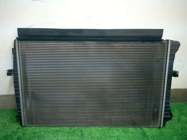 [Used]Radiator VOLKSWAGEN Golf 2014 DBA-AUCJZ 5Q0121251EM - BE FORWARD ...