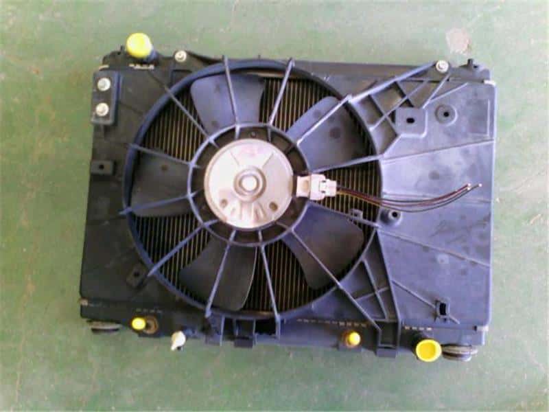 [Used]Radiator MAZDA Verisa 2007 DBA-DC5W ZJ0915200 - BE FORWARD Auto Parts