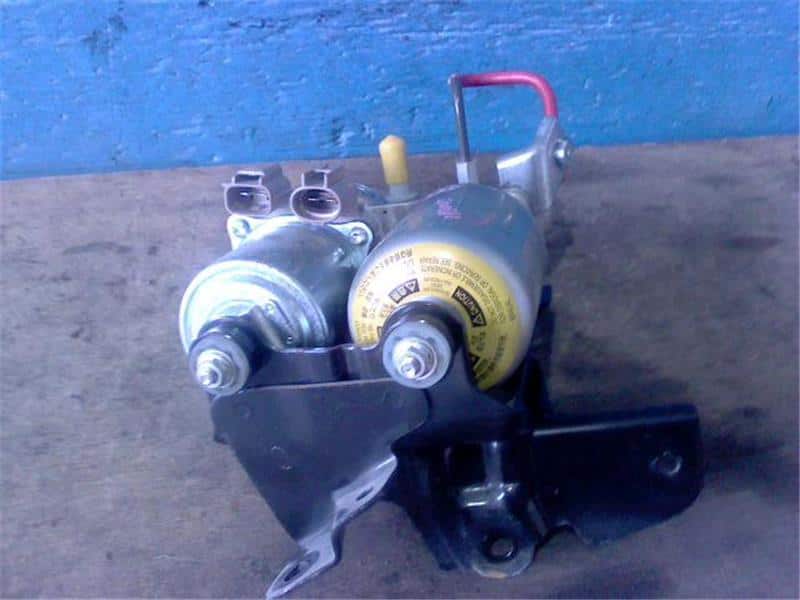 [Used]Brake Booster TOYOTA Aqua 2012 DAA-NHP10 4705052030 - BE FORWARD ...