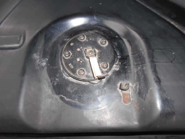 [Used]Fuel Tank SUZUKI Carry 1996 V-DD51T - BE FORWARD Auto Parts