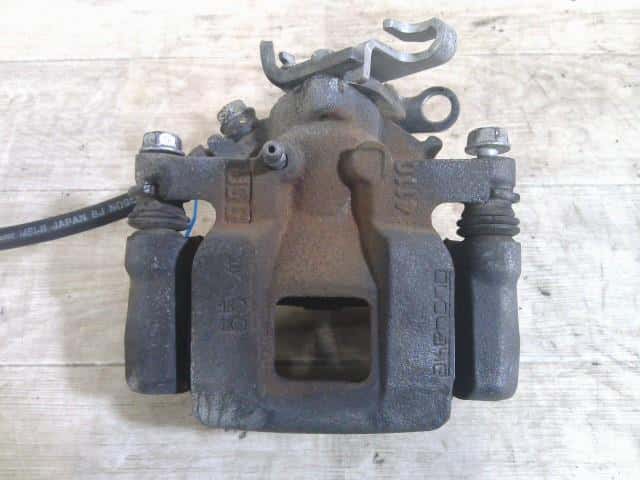 [Used]Rear Right Caliper MITSUBISHI Outlander 2015 DBA-GF8W 4605C044 ...