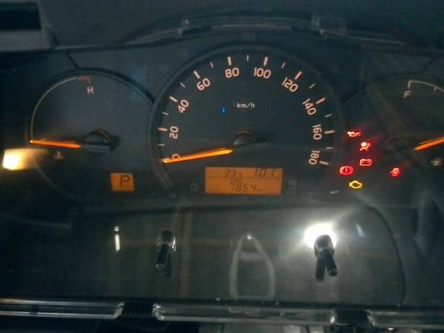 [Used]Speedometer TOYOTA Hiace 2015 CBF-TRH200V 8380026F31 - BE FORWARD ...