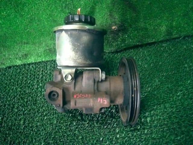 [Used]Power Steering Pump TOYOTA Comfort 2004 ABA-YXS11Y 4432022421 ...