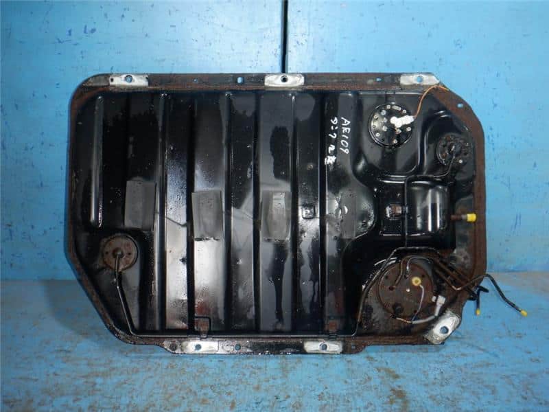 [Used]Fuel Tank TOYOTA COROLLA 1999 GG-AE109V - BE FORWARD Auto Parts