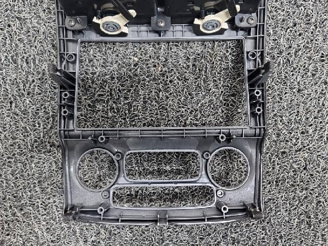 [Used] Multifunction Monitor KIA Sportage 2007 - BE FORWARD Auto Parts