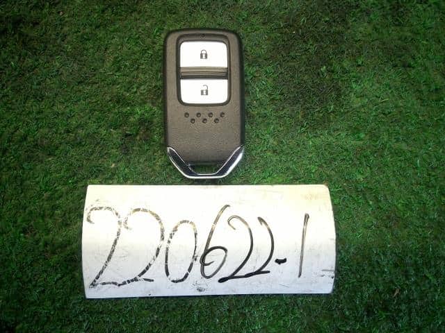 [Used]Keyless Entry Remote Control Key HONDA Fit 2015 DBA-GK4 - BE ...