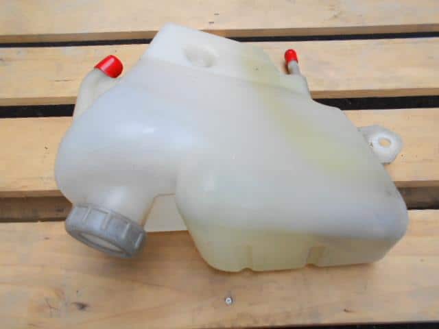 [Used]Coolant Tank MITSUBISHI Canter 2002 KG-FB70AB ME402056 - BE ...