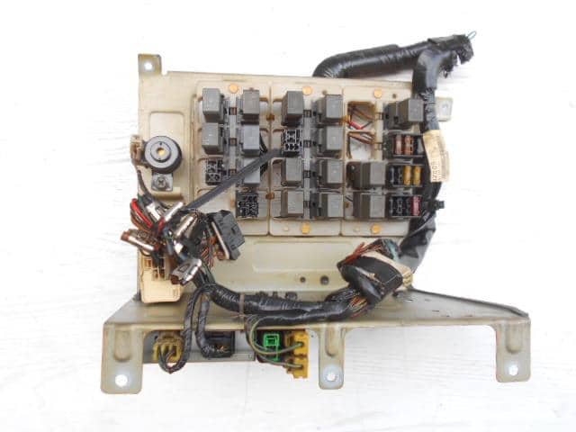 [Used]Fuse Box NISSAN UD UD NISSAN LARGESIZE CAR 2003 KL-CG48L - BE ...