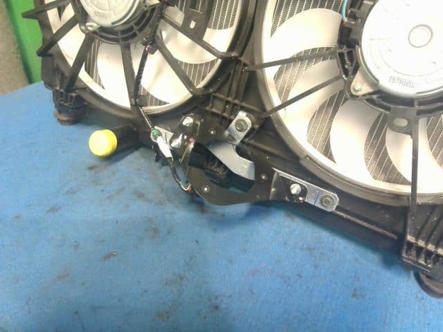 [Used]Radiator MITSUBISHI 2021 5LA-GL3W 21410W200P - BE FORWARD Auto Parts