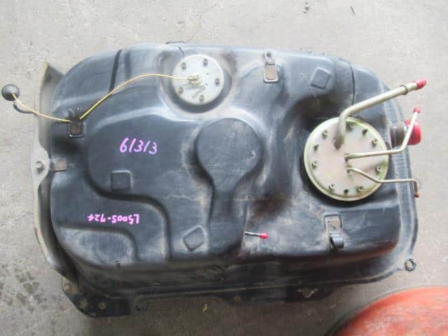 [Used]Fuel Tank DAIHATSU Mira 1997 E-L500S - BE FORWARD Auto Parts