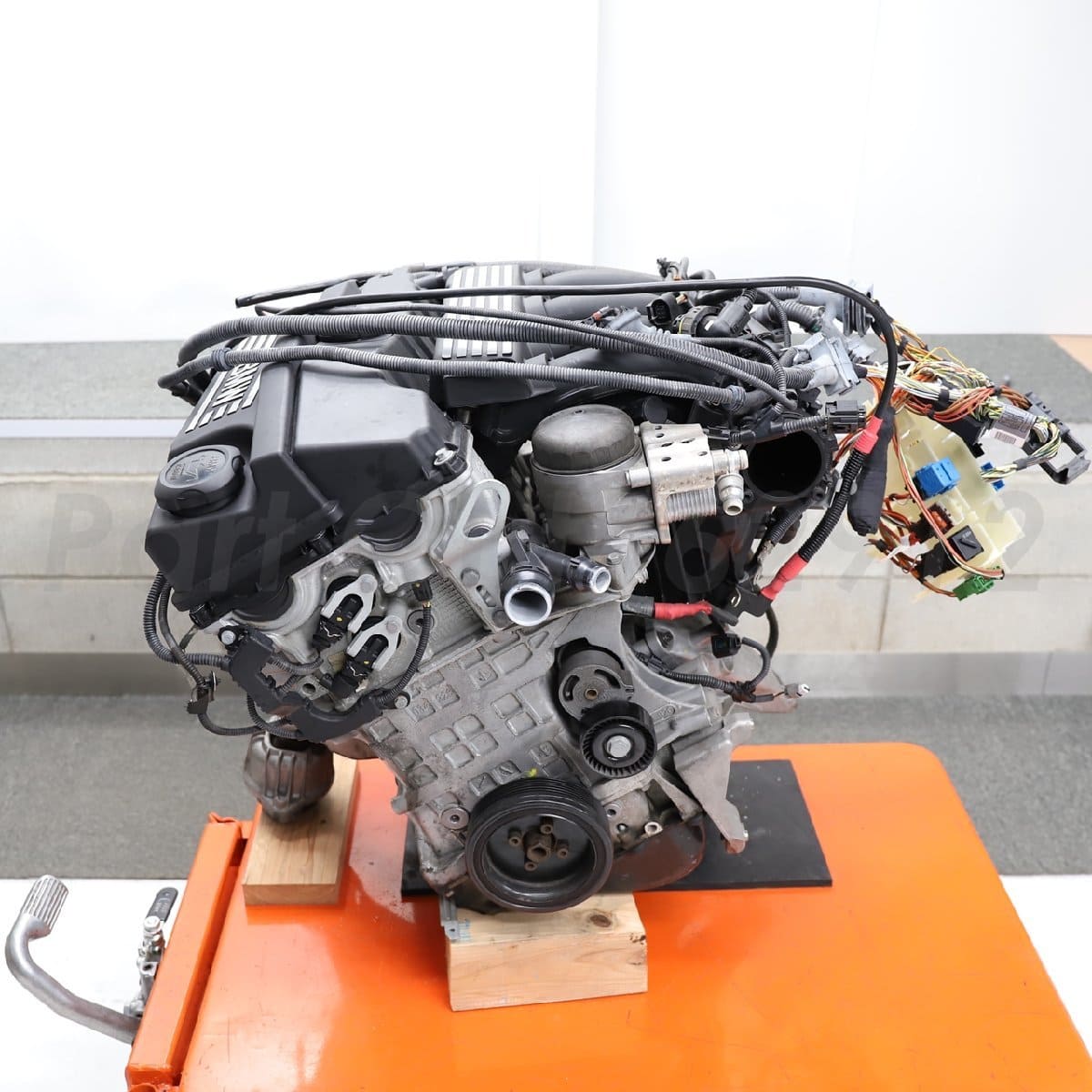 [Used][B-22]The X1 E84 18i Early Model Engine body N46B20B 11002447704 ...