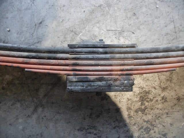 [Used]Front Right Leaf Spring Assembly HINO Dutro 2009 BDG-XZU404X - BE ...