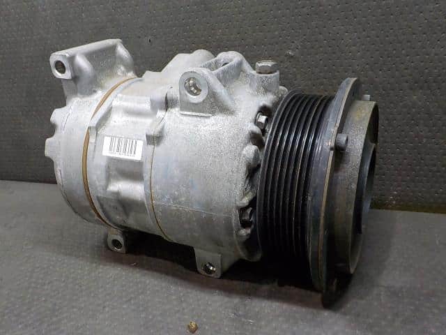 [Used]A/C Compressor TOYOTA Hiace 2008 CBF-TRH200V 883102F030 - BE ...