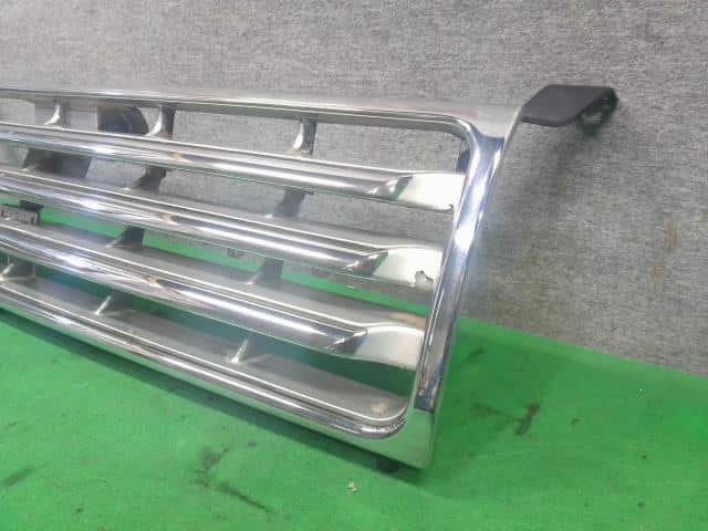 [Used]Radiator Grille MITSUBISHI Pajero 1994 Y-V46WG MB831060 - BE ...