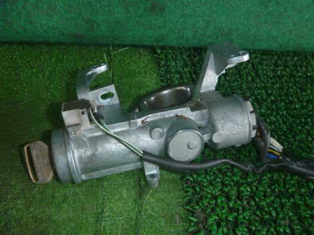 [Used]Ignition Switch DAIHATSU Hijet 1996 V-S110V 4502087505000 - BE ...