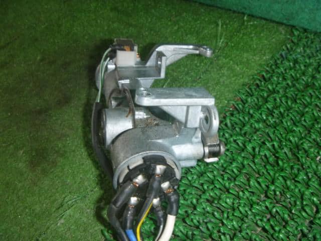 [Used]Ignition Switch DAIHATSU Hijet 1996 V-S110V 4502087505000 - BE ...