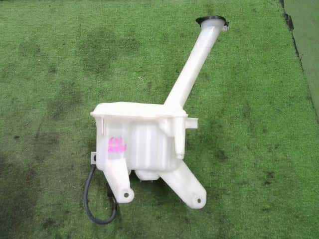 [Used]Windshield Washer Tank TOYOTA Spade 2013 DBA-NSP140 8531552480 ...
