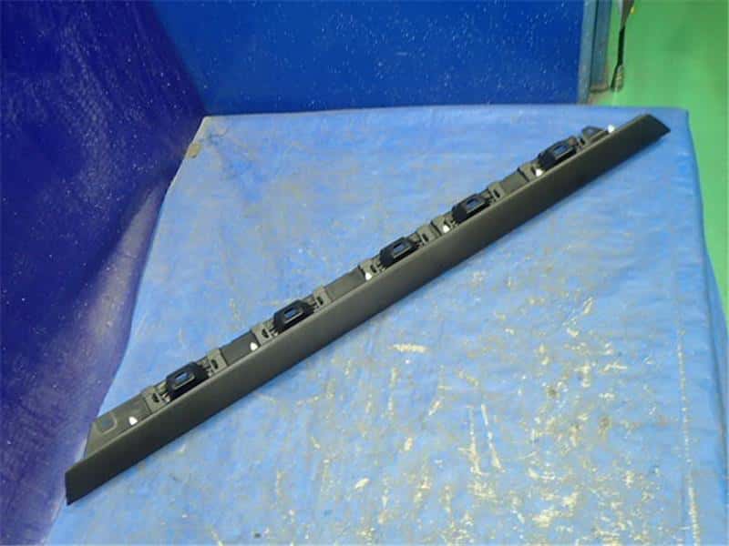 [Used]Left Side Skirt SUZUKI Jimny 2019 3BA-JB74W 7754178R005PK - BE ...