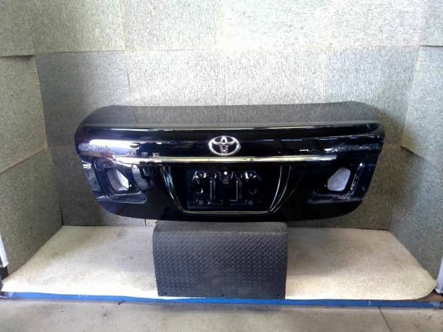 Toyota Crown 2010 Quarter Panel