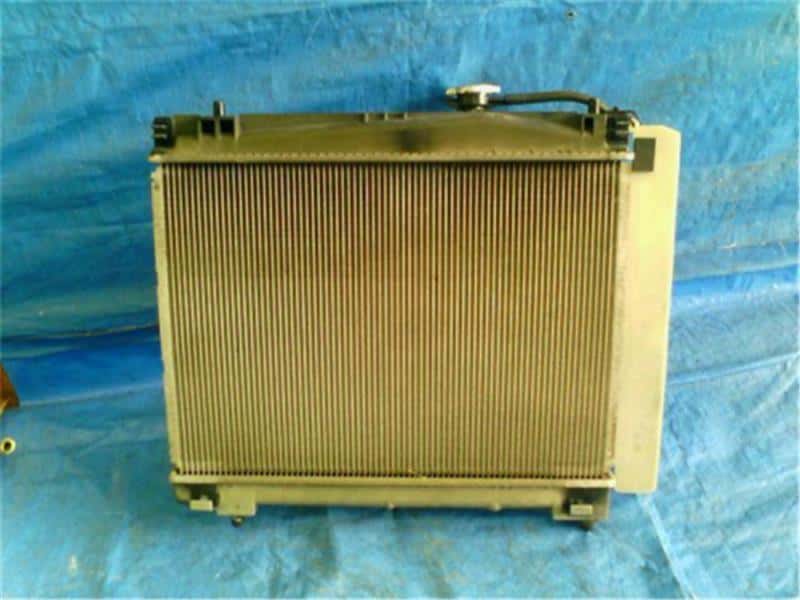 [Used]Radiator TOYOTA Vitz 2005 DBA-SCP90 1640023161 - BE FORWARD Auto ...