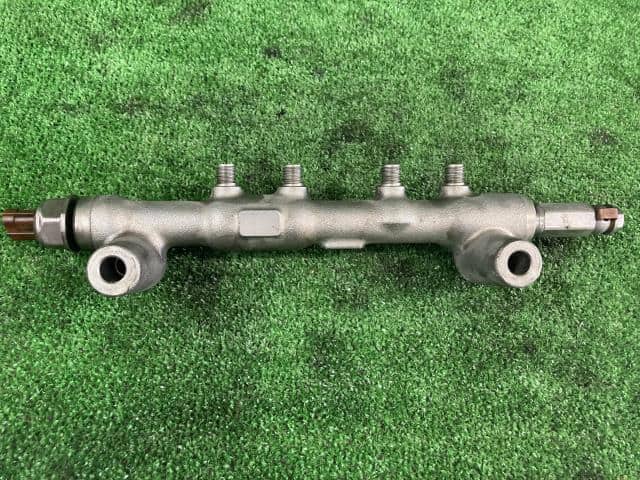 [Used]Common Rail NISSAN Nv350 caravan 2013 LDF-VW2E26 175205X00A - BE ...